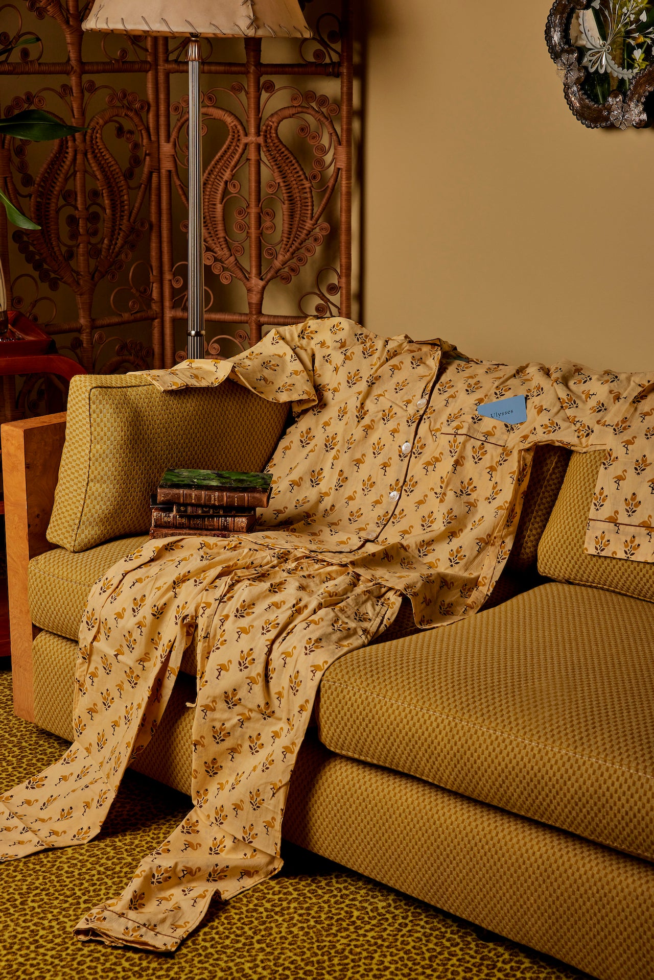 Ulysses Pajamas – Ash World Souvenirs